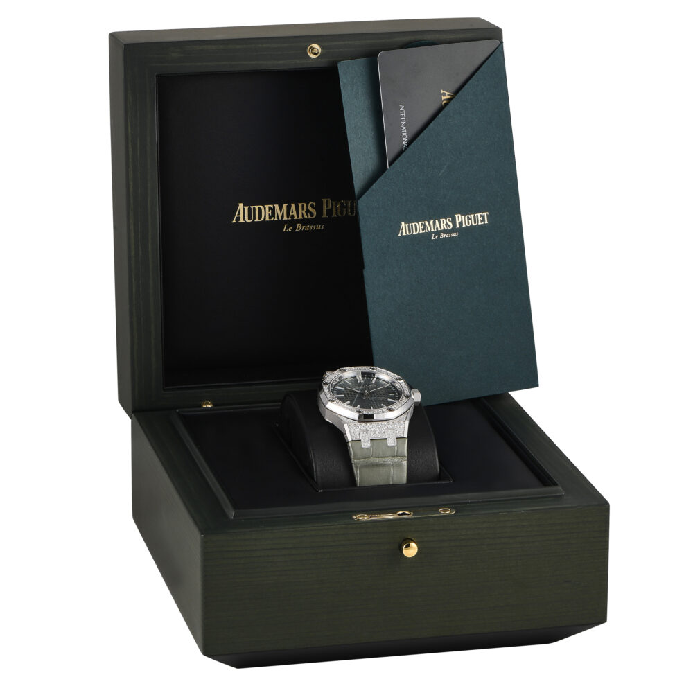 Audemars Piguet Royal Oak Diamond Watch 15551BC.ZZ.D405CR.01 - 37mm ...
