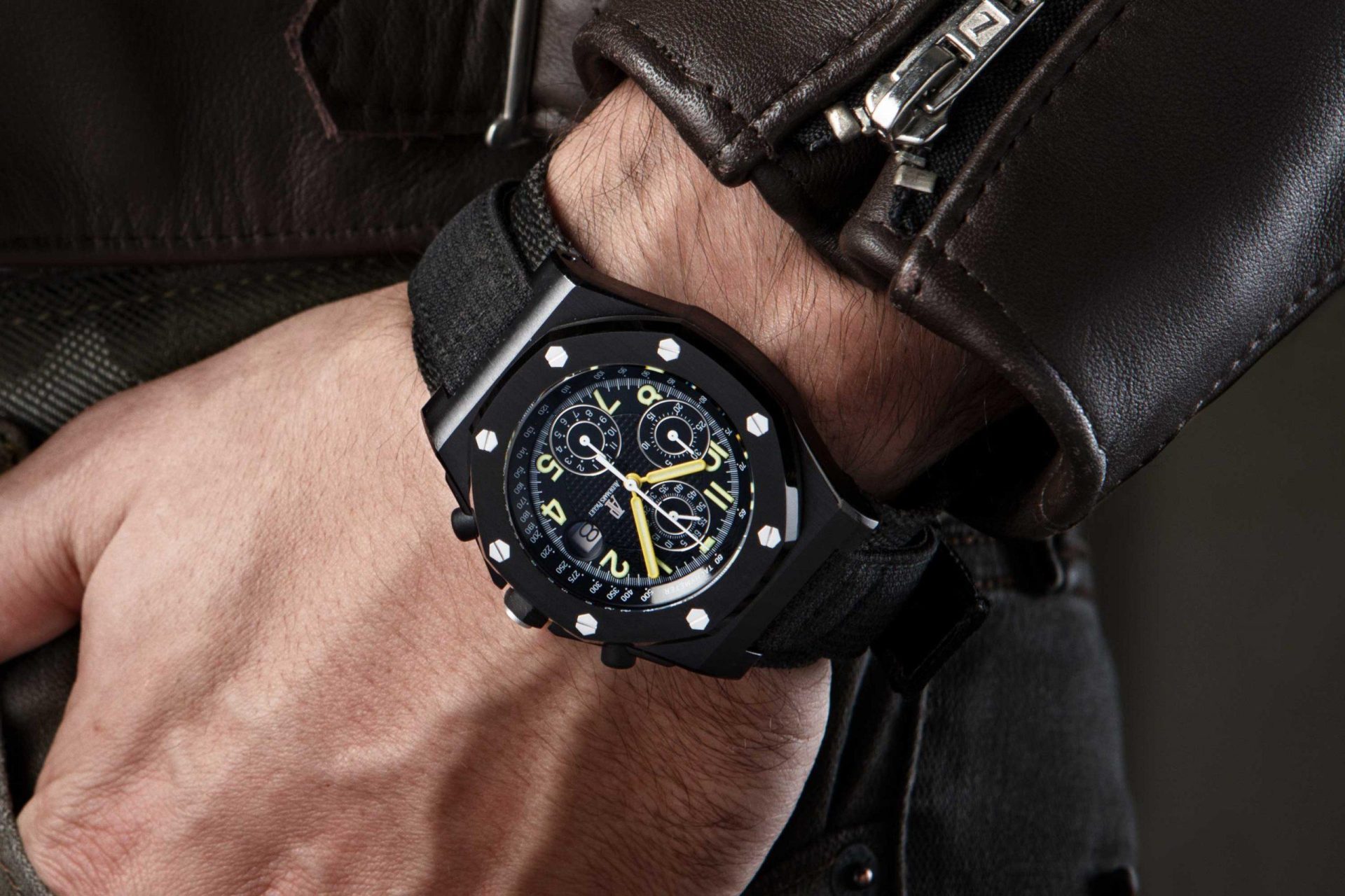 Arnold Schwarzenegger’s Watch in “End of Days” - GREY MARKET MAGAZINE
