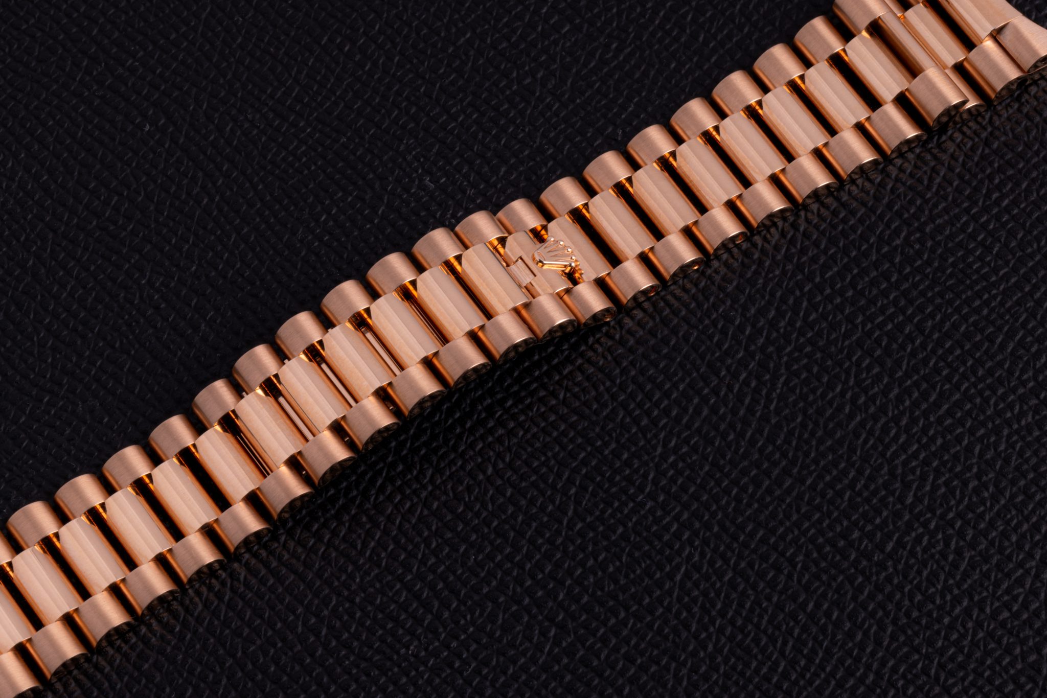 How Many Links Does a Rolex Come With? - GREY MARKET MAGAZINE